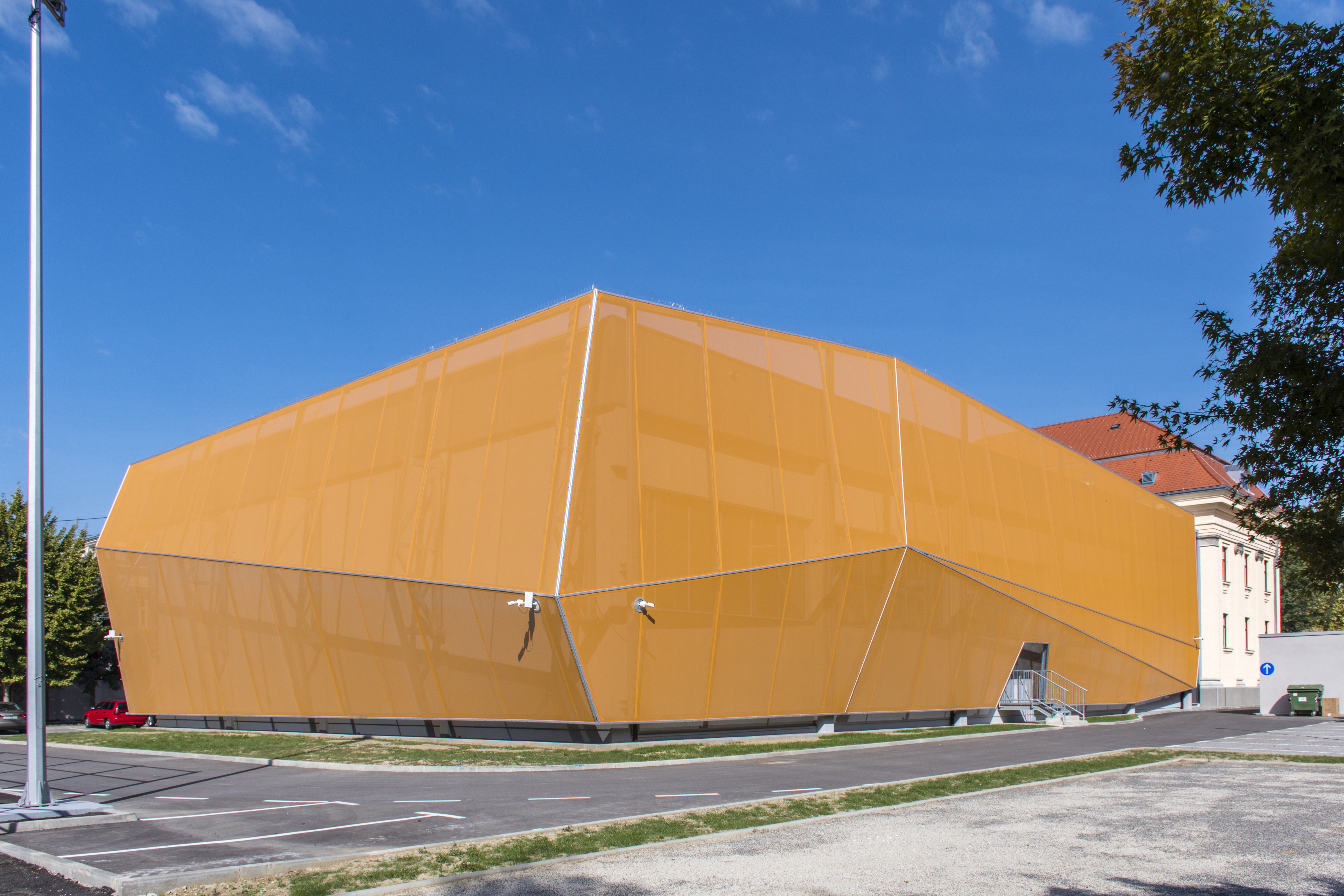 BELINA :: TEKSTILNA ARHITEKTURA